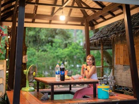 ที่พักสระบุรี ติดริมน้ำ คนละ 400 บาท เล่นน้ำได้ มีสไลเดอร์ มีพายเรือคายัค บ้านสวยริมธาร