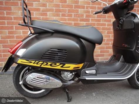 Vespa Gts 300 Super Sport Piaggio Scooter Blackorange 1 Owner