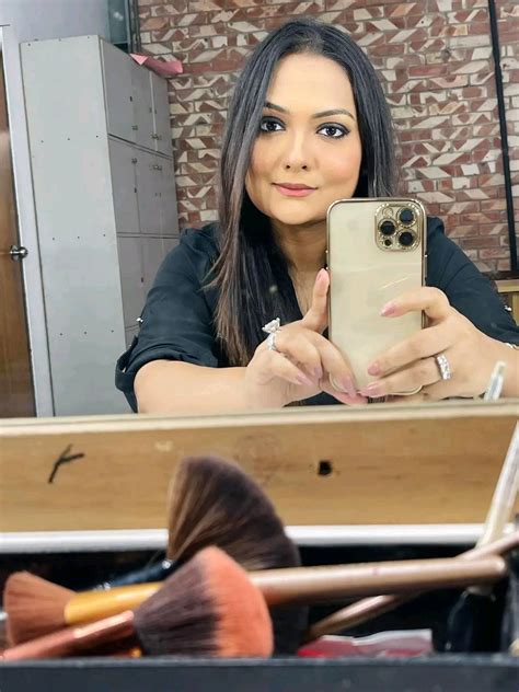 Nodi Khan Whatsapp 8801926344493