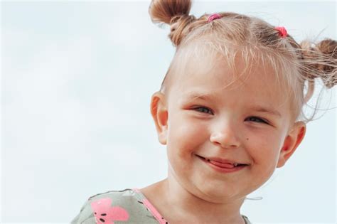 Niña Linda Foto Premium