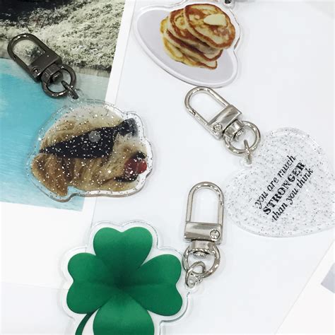 상품 자유형 글리터 아크릴키링 볼체인 그린