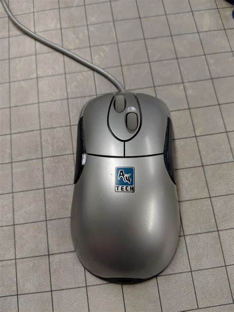 This Mouse Has Two Vertical Scroll Wheels R Mildlyinteresting