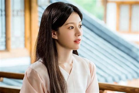 Tv Shows With Go Yoon Jung Id