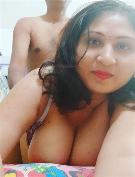 Saavi Bhabhi Follada Por Su Amante Xhamster