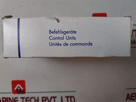 Schlegel Qxjt Rt Push Button Head With Light Red Aeliya Marine