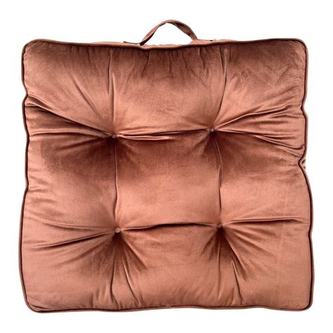 เบสิโค เบาะรองนั่ง รุ่นฟลอโร่ ขนาด 22 X 22 นิ้ว Big C Online