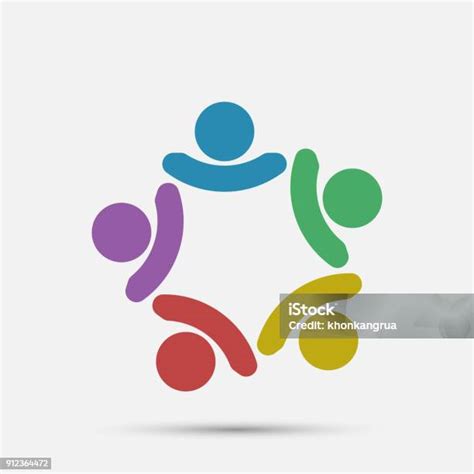 원에 5 명의 사람들의 그룹입니다 팀웍 Meetingpeople 룸에서 만나고 있다 결정에 대한 스톡 벡터 아트 및 기타 이미지 결정 기업 비즈니스 남자 Istock