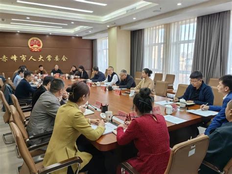 睢利以普通党员身份参加党支部主题教育专题组织生活会暨民主评议党员大会工作服务机关