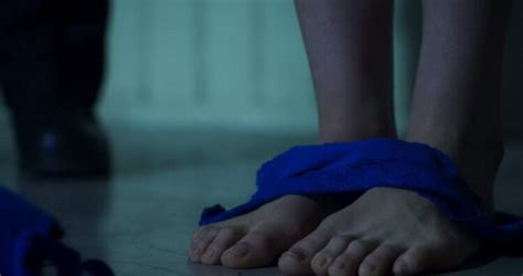 Daisy Head Feet