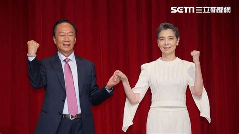 多圖／郭台銘宣布賴佩霞為副手！兩人驚艷造型曝光 政治 三立新聞網 Setncom