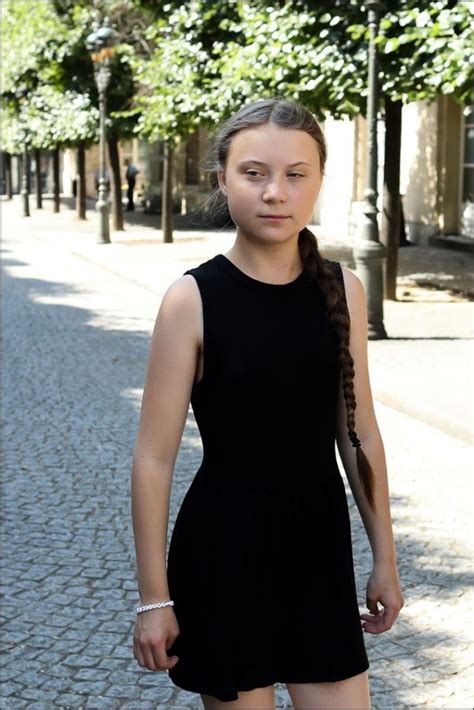 Pin By Joe Gaehler On Greta Thunberg Pretty Legs Celebs Beautiful Legs