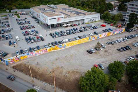 Крем рисува Ден 193 Това бамби е плод на една чудесна съботна сутрин когато се събудих в 7