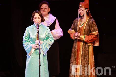 ФОТО “Гэгээн Муза 17“ олон улсын театрын их наадам болж драмын урлагийн шилдгүүд шалгарлаа