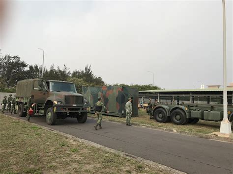 國軍支援抗旱法寶曝光 迷彩移動式淨水設備運往台中港 自由財經