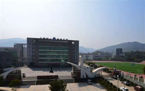 竹溪一中 郧阳一中 竹溪二中 第2页 大山谷图库