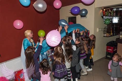 Парти за детски рожден ден с Принцеса Елза