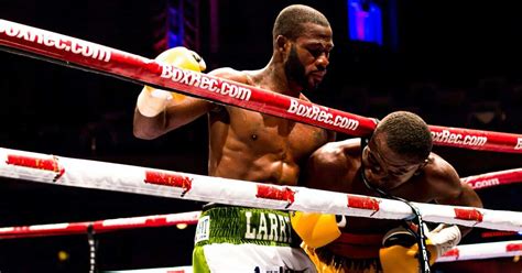 권투에서 등을 돌리면 안 되는 이유는 무엇입니까