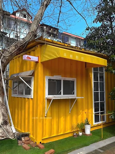 Customizable Prefab Steel Structure House With Glass Door And Modular Features Glass Door