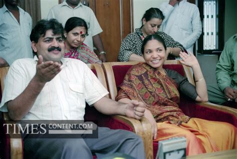 Phoolan Devi News Photo Former Dacoit And The Recently