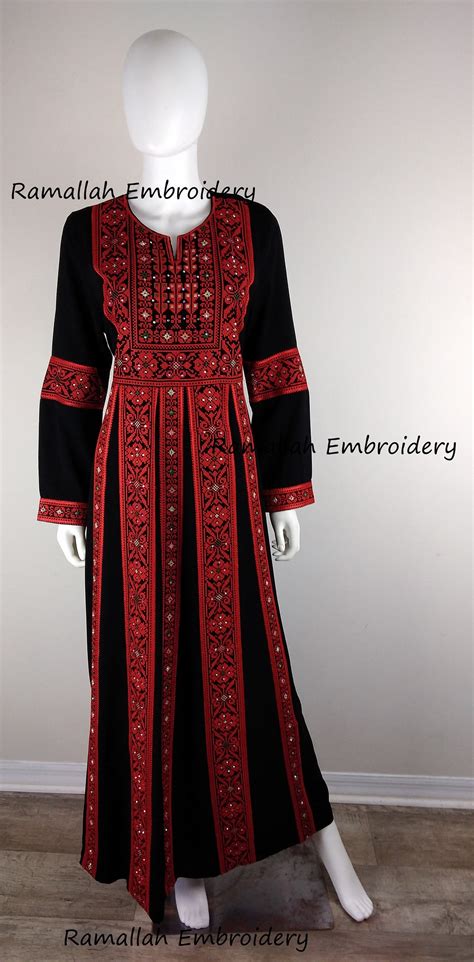 Palestinian Thobe Thob Embroidery Tatreez Red Sanabel Etsy