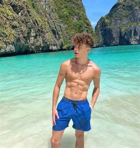 Romeo Twink Just Aust In On Tumblr