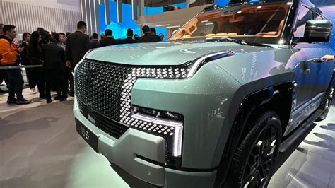 Byds Yangwang U8 Water Floating Suv Debuts In Europe