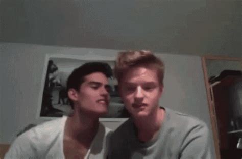 K  Kiss Gay Couple Discover And Share S