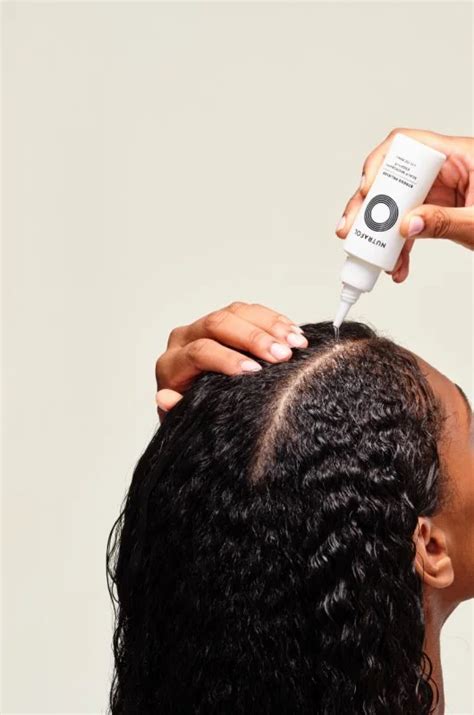 Nutrafol Build Up Blocker Scalp Microbiome Exfoliating Mask — Boutik Dermatology