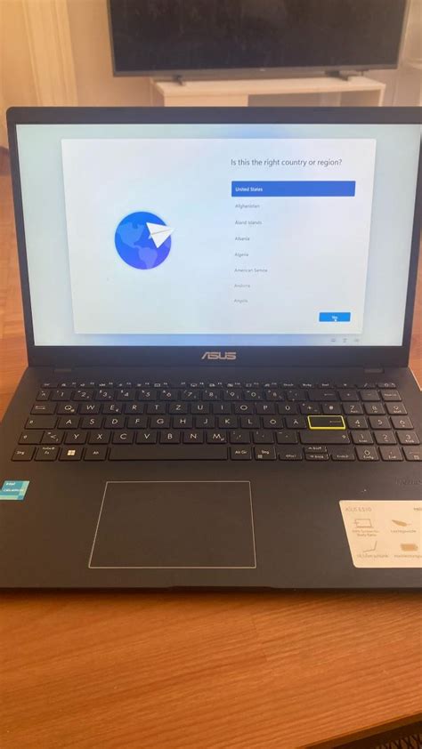 ASUS Vivobook Go 15 (E510) | Aukro