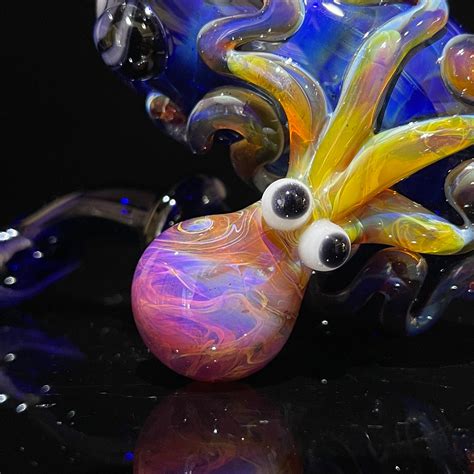 Pink Octolock Pipe Tako Glass