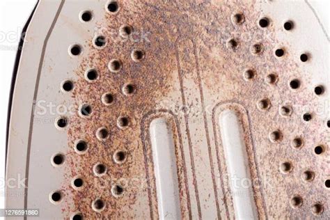 번트 철 바닥 표면 배경 텍스처 매크로 클로즈업 손상 연소 철 플랫 아이언 금속 가까이 다림질 문제 청소 가정용가정용품 0명에 대한 스톡 사진 및 기타 이미지 Istock