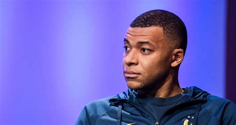 Equipe De France Mbappé Sexprime Sur Son Silence Médiatique Avec Les Bleus