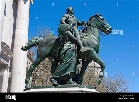 Theodore Roosevelt Statue Fotos Und Bildmaterial In Hoher Auflösung