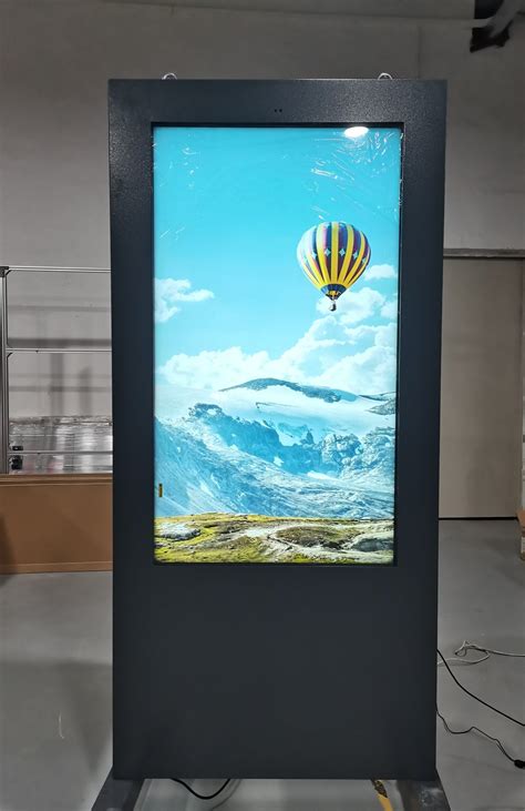 Outdoor TFT Nits WiFi G USB VGA HDMI LCD Touch Screen Android Or Windows Totem Display