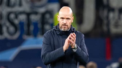 Тен Хаг Трябват ни поне още две победи за да прескочим групата