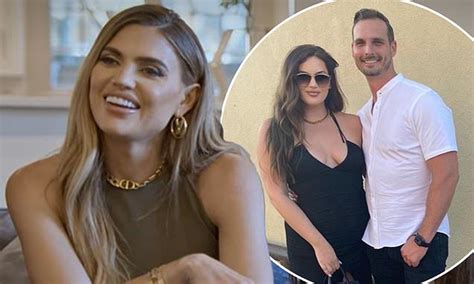 Love Is Blind Viewers Go Wild Over Alexas Beautiful Step Mother Morgan