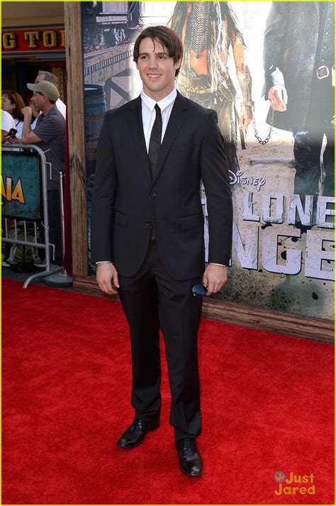 Steven R Mcqueen Kisses From Minnie Mouse At Lone Ranger Premiere