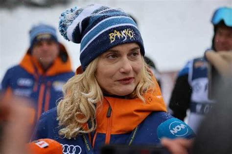 Очакваме новият зимен сезон да е по силен от миналогодишния каза министърът Зарица Динкова в