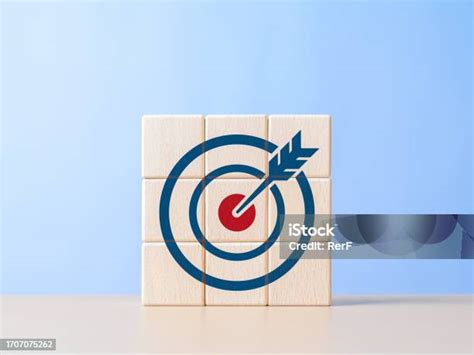 비즈니스 목표 및 성공 개념입니다 목표에 집중하고 달성하고 목표를 달성하십시오 목표 달성 계획을 위한 시작 복사 공간이 있는