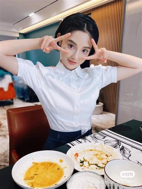 Pin Tillagd Av Jacky P Peng Xiao Ran