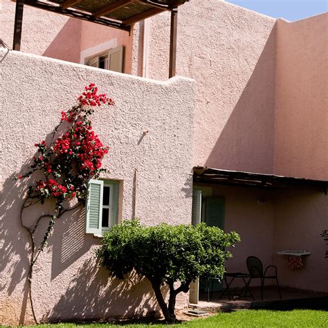 Eifs Vs Stucco What Sets Them Apart