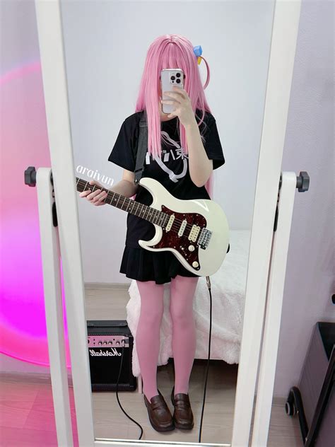 Bocchi The Facehugger Rbocchitherock