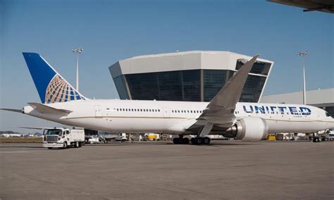 United Boeing 787 9 Dreamliner • Ec225 News
