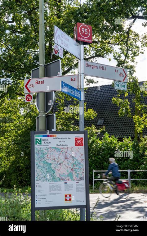 cycle path network junction system cycle paths cycle lanes routes
