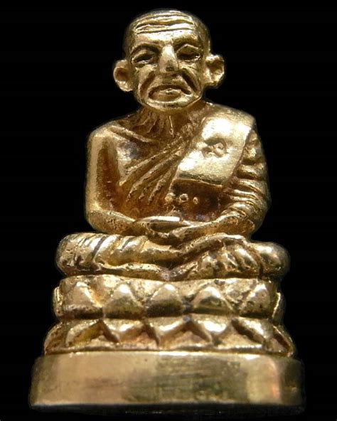 1 ใน 699 องค์ พร้อมบัตรรับรอง รุ่น 2 หลวงปู่ทวดบัวรอบ วัดช้างให้ กฐิน 39 เนื้อทองสตางต์