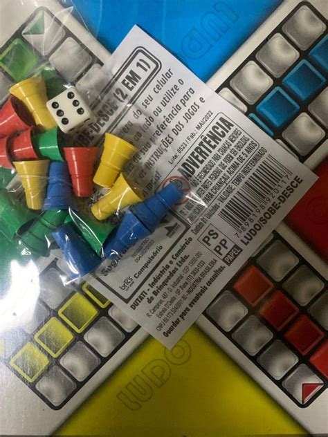 Mini Ludo Sobe Desce 2 Em 1 Com 17 Peças Dutati Brinquedos De