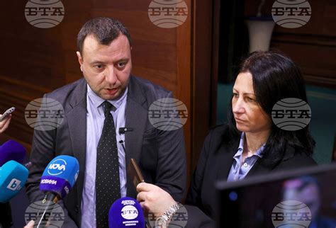 Очаквам управляващото мнозинство да бави внасянето на измененията в Изборния кодекс на второ