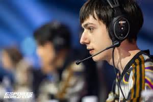 Will Peterbot Or Pollo Win The Fncs Global Championship 2025