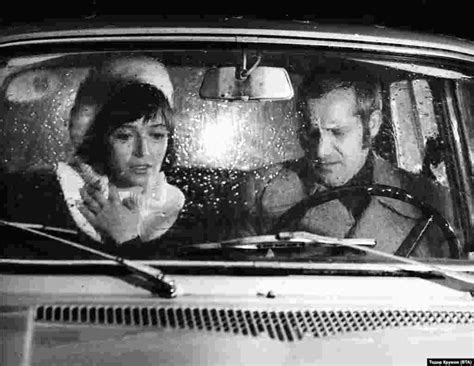 Някъде в кв Изток Как живя актрисата Виолета Донева убита в дома си