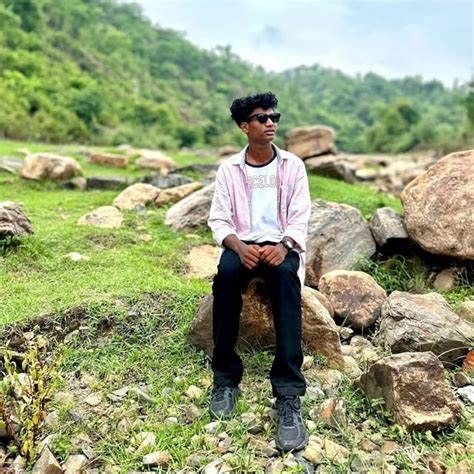 Punit Punit 09 • Threads Say More